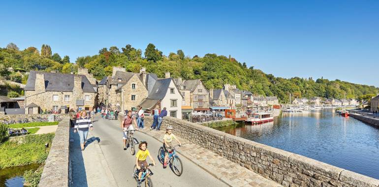 Saint-Malo to Arzal - Cycle route 2 in Brittany: St-Malo / Evran Saint-Malo to Arzal - Cycle route 2 in Brittany: St-Malo / Evran