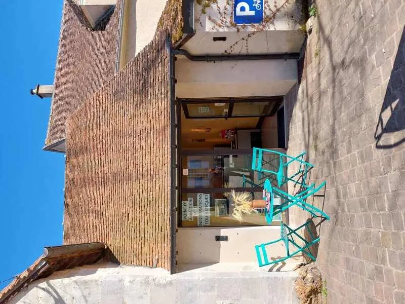 Point d'animation et d'information touristique, Tourist offices to Léré