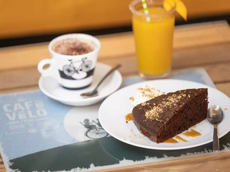 Le Café Vélo, Restaurants to Agen